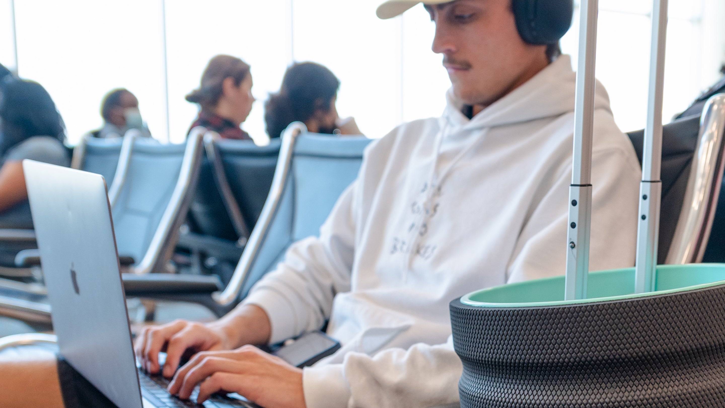 5 Stretches to Feel Good, So You Can Do More When You Travel – Chirp™
